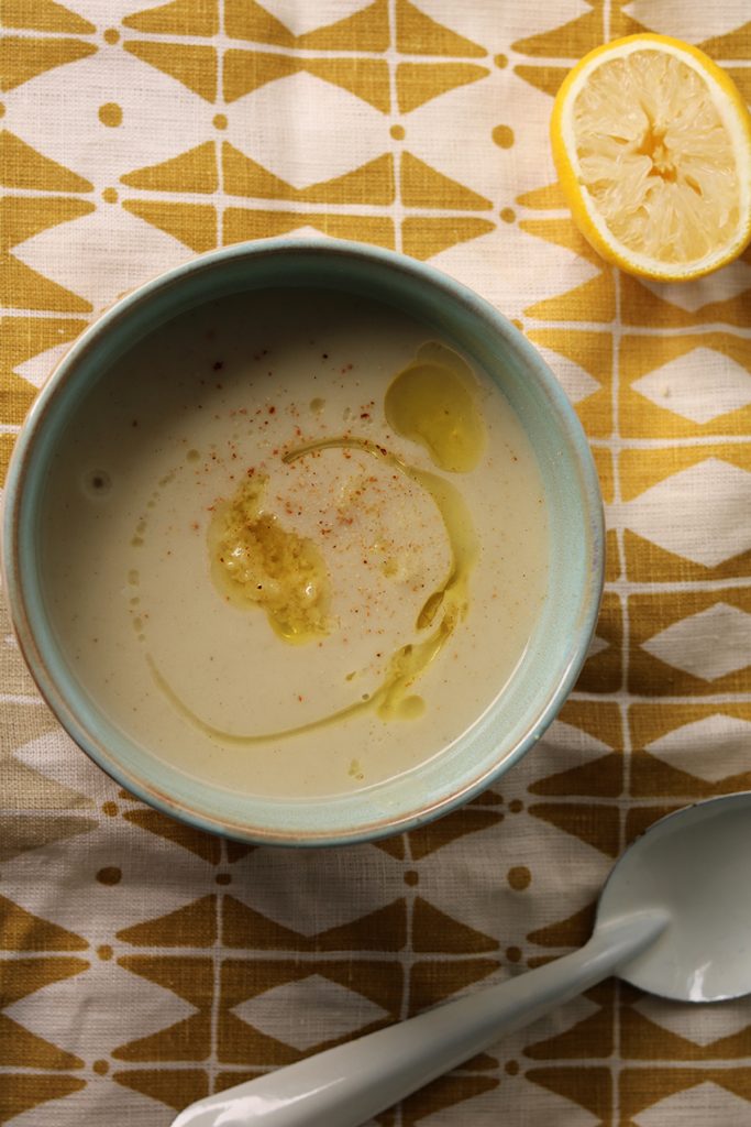 Recept: Bloemkoolsoep met knoflook | IKBENIRISNIET